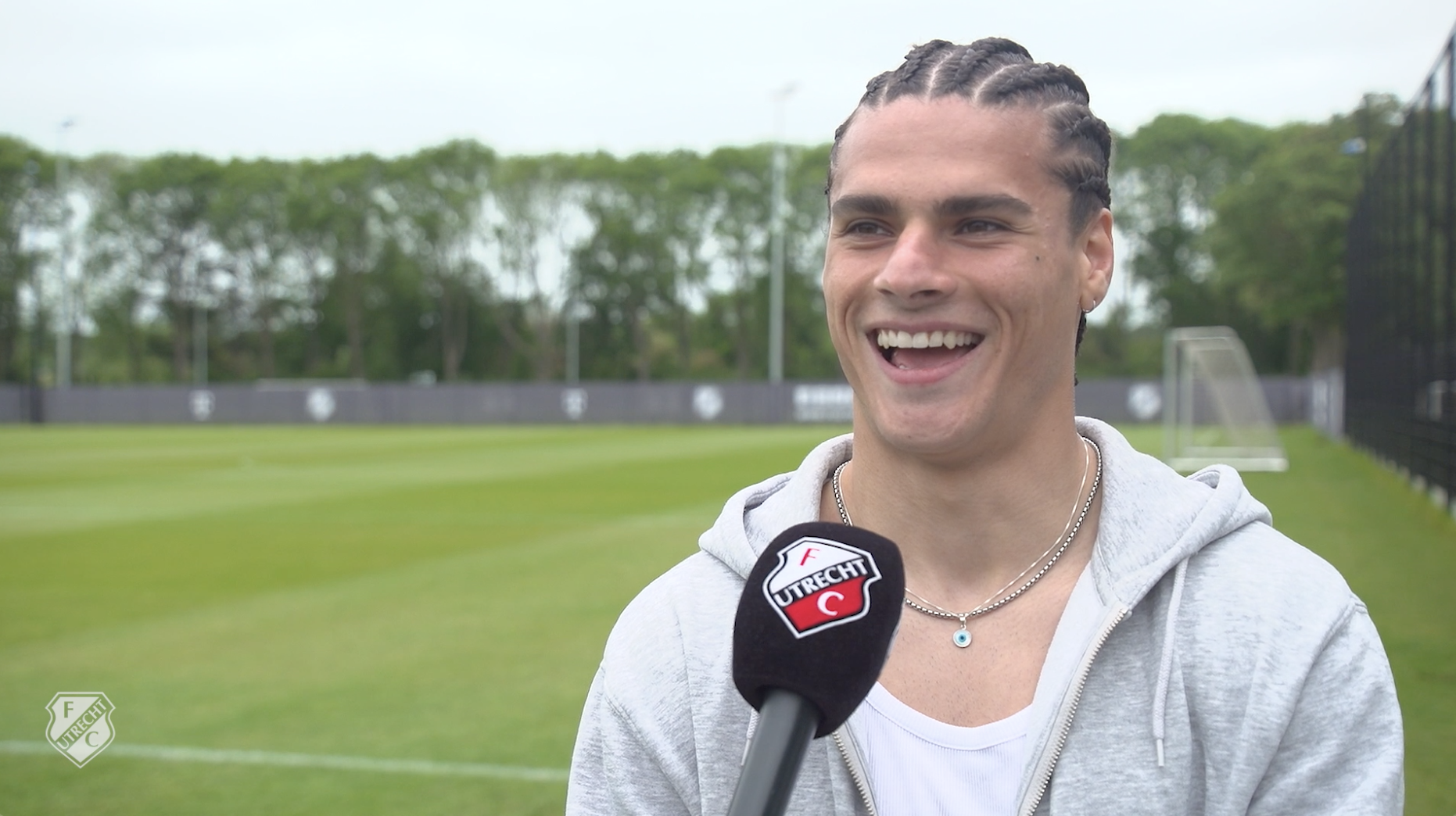 'Ik voel me thuis in het team en bij de club' | BOZDOGAN