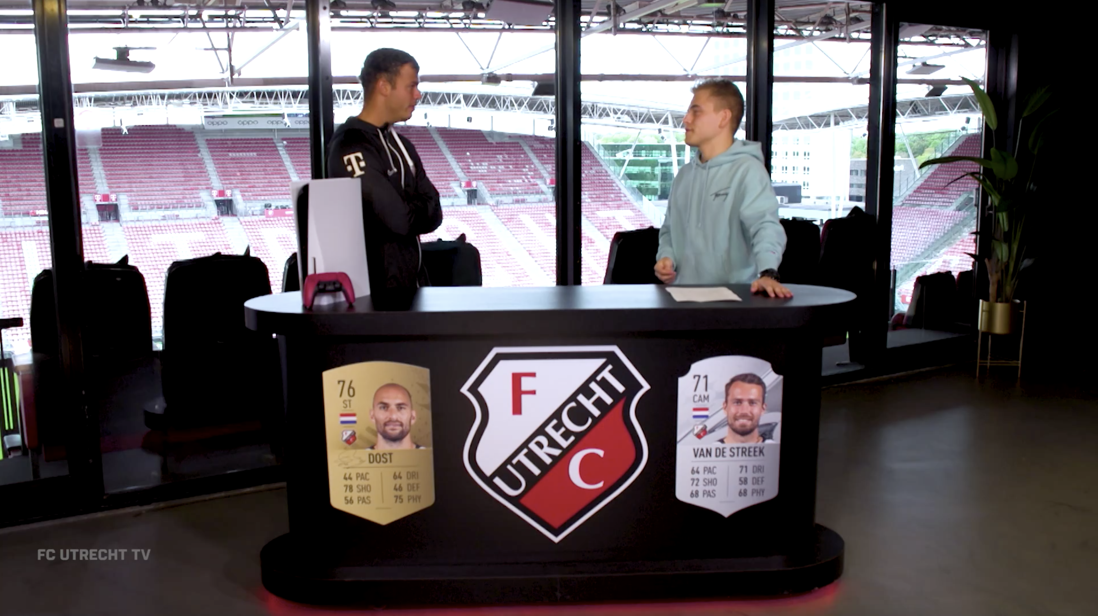 FC UTRECHT TV | 'Het is leuk om nu veel FIFA23 te spelen'