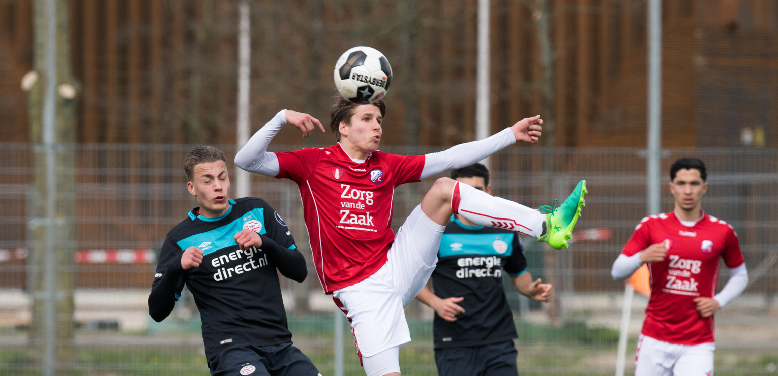 FC Utrecht O17 is PSV O17 de baas